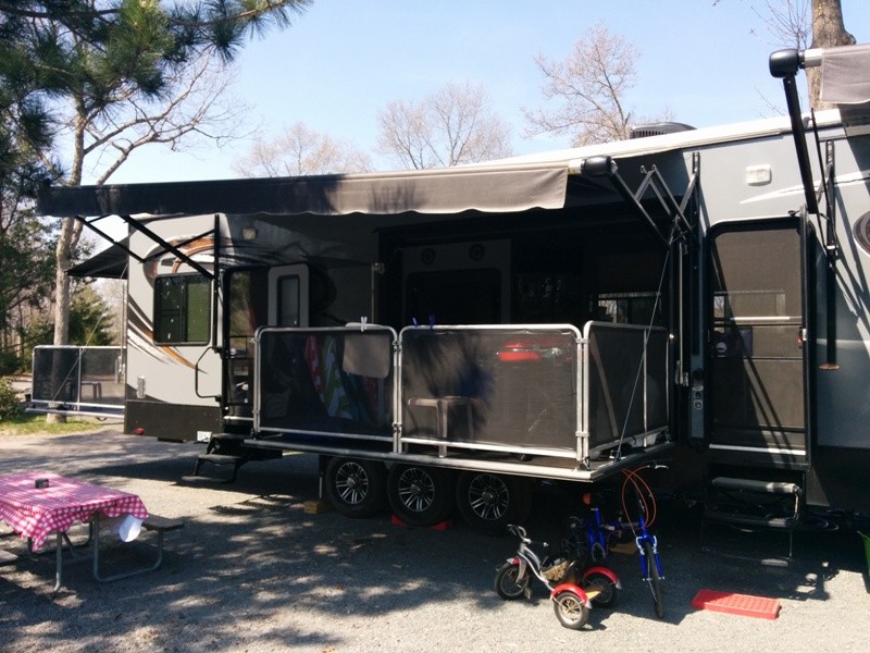 2015 Heartland Cyclone CY4200, PHOTOS, Details, Brochure, Floorplan