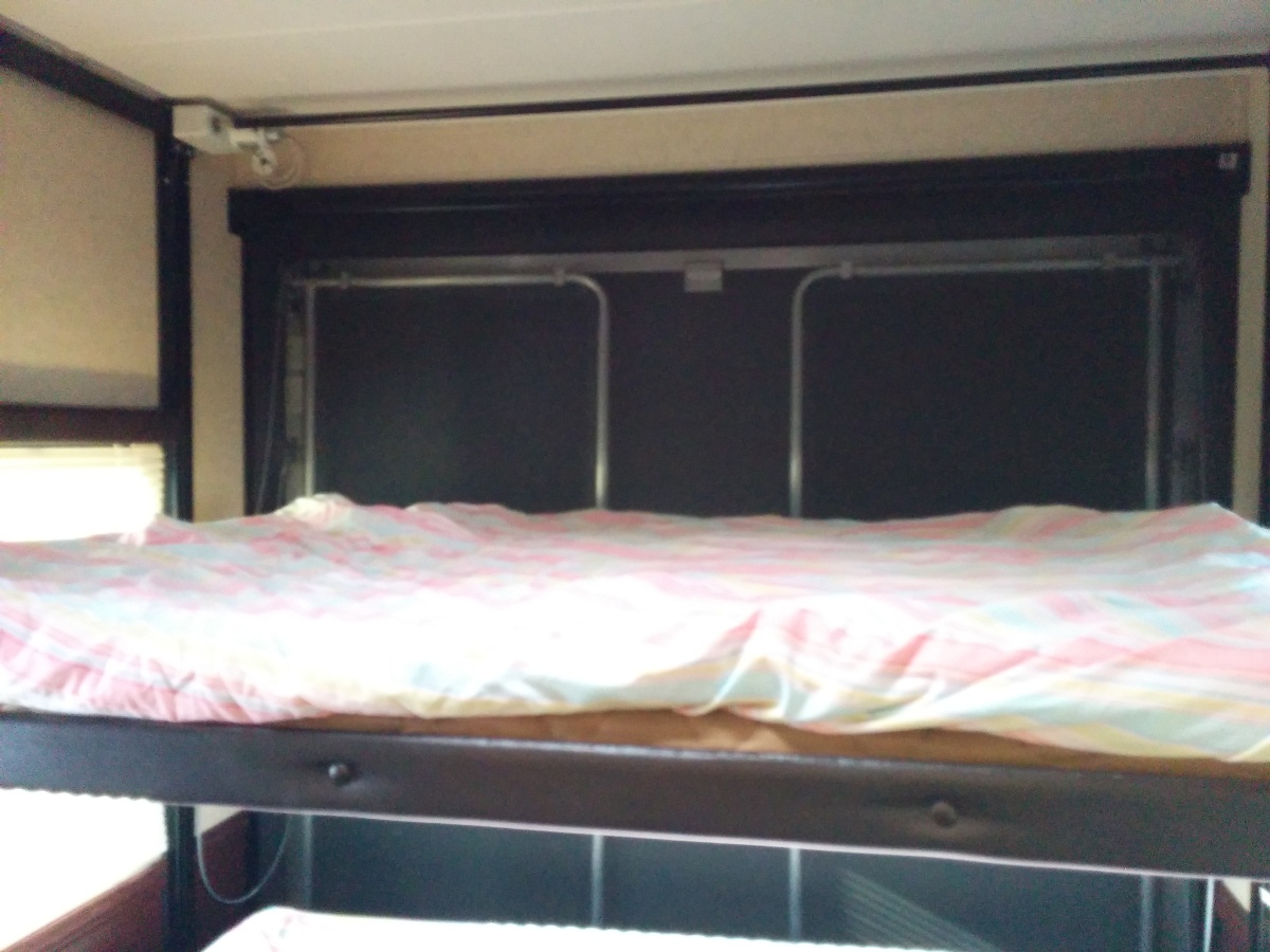 2015 Heartland Cyclone CY4200 - Fifth Wheel - Toy Hauler