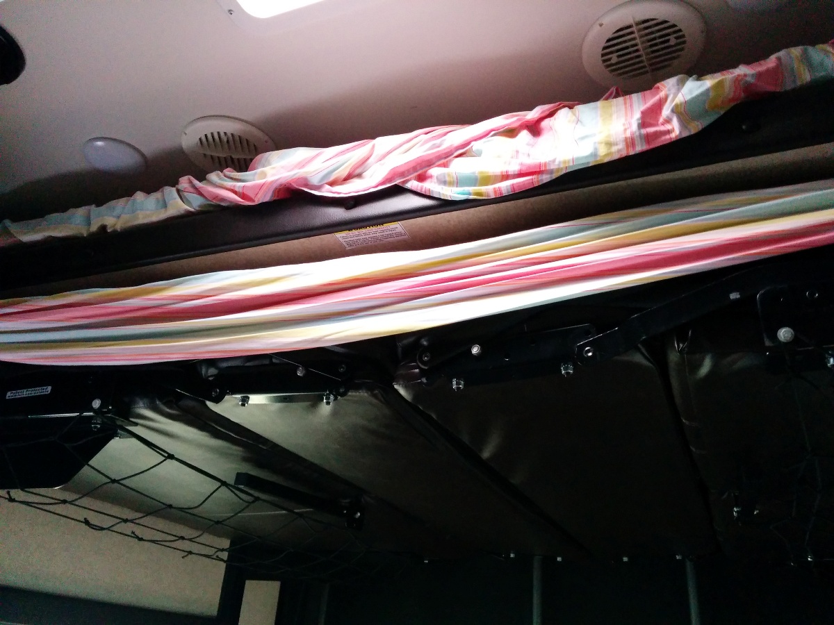 2015 Heartland Cyclone CY4200 - Fifth Wheel - Toy Hauler