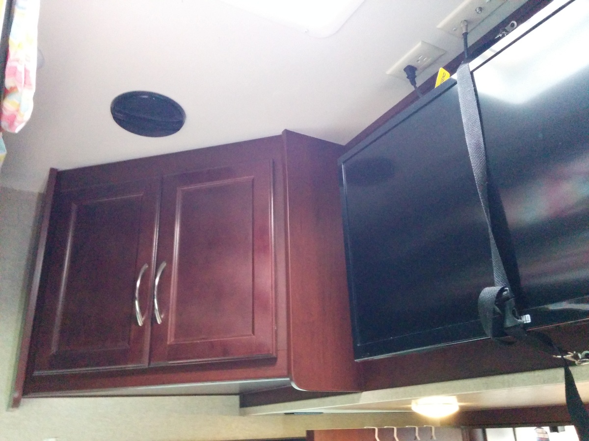 2015 Heartland Cyclone CY4200 - Fifth Wheel - Toy Hauler