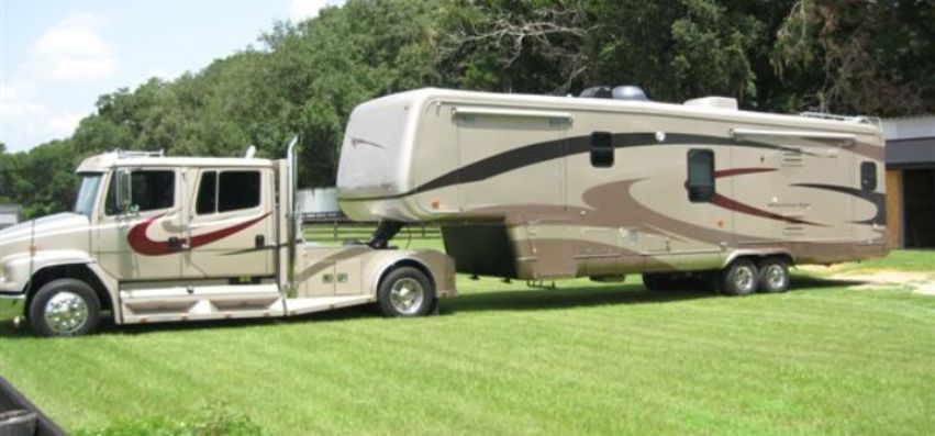 2001 Freightliner Sports Chassis - 2003 Newmar Mountaineer - Ocala, FLorida