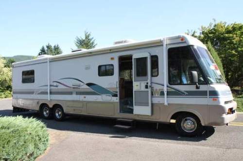 1996 Winnebago Adventure FSBO at DreamFindersRV.com