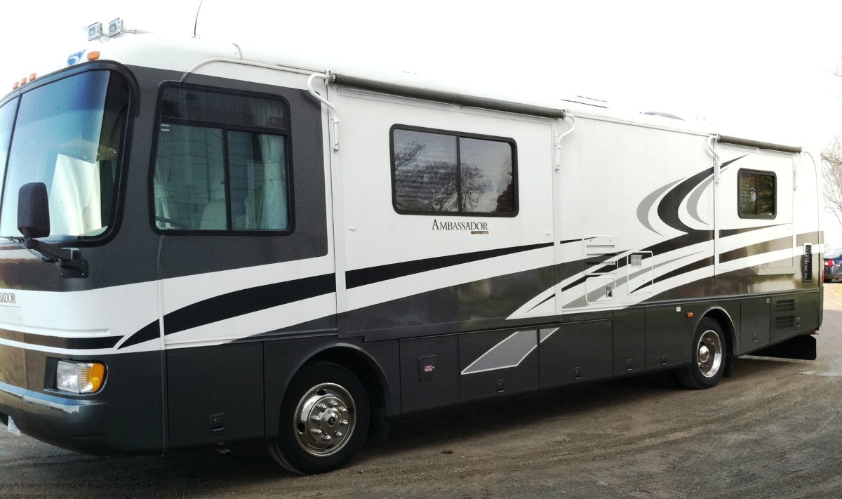 2003 Holiday Rambler Ambassador FSBO in Oshkosh, Wisconsin