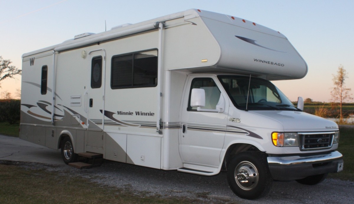 2003 Winnebago Minnie Winnie