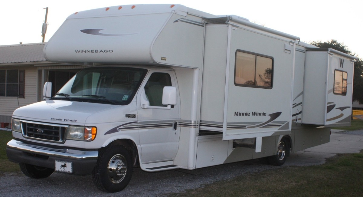 2003 Winnebago Minnie Winnie