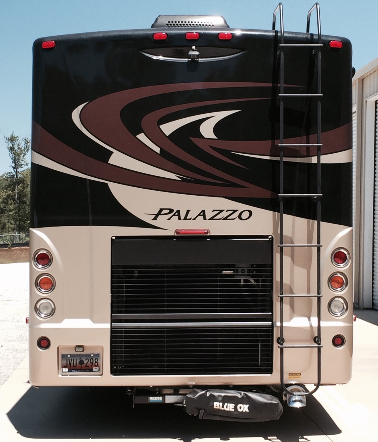 2014 Thor Palazzo 33.2 | Used Diesel Motorhomes For Sale