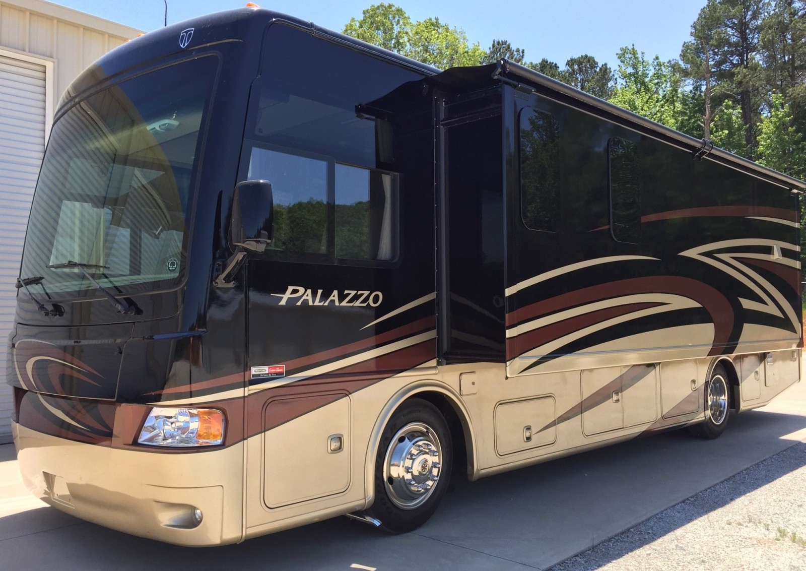 2014 Thor Palazzo 33.2 | Used Diesel Motorhomes For Sale